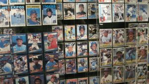 How To Organize Baseball Cards? - Metro League