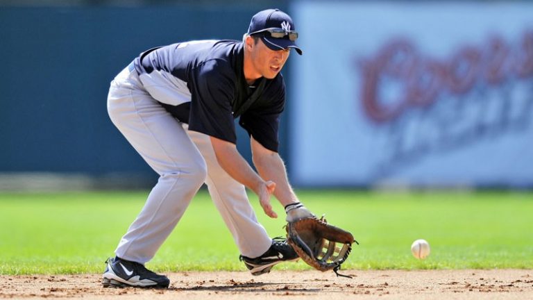 How To Stop Hitting Ground Balls In Baseball? - Metro League