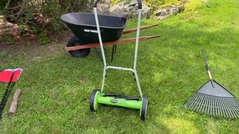 Crafting Your Personal Golf Escape: How to Build a Par 3 in Your ...