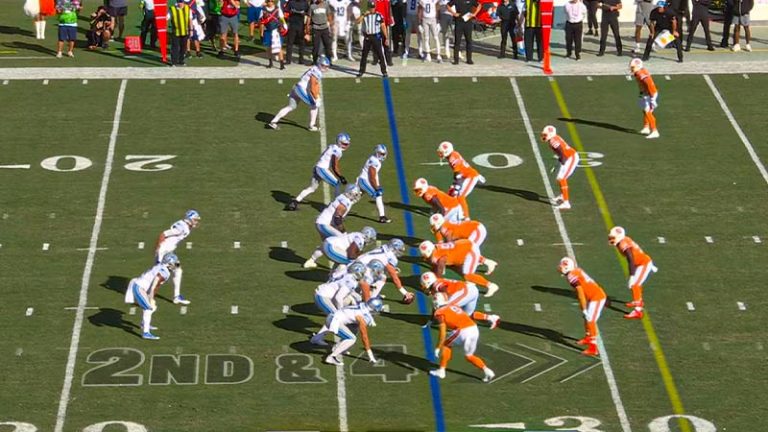 Beyond the Goal Line: What Does a Halfback Do in Football? - Metro League