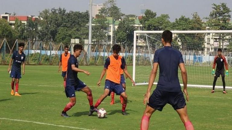 How To Learn Football Plays? - Metro League