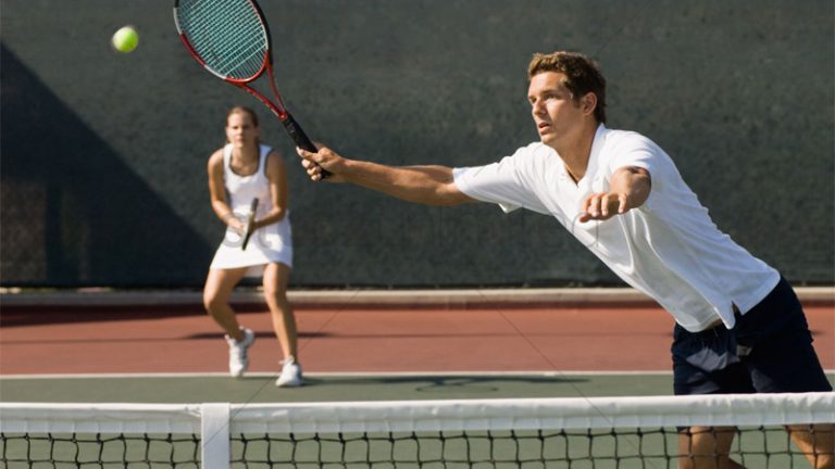 Can Your Racket Hit The Net In Tennis? - Metro League