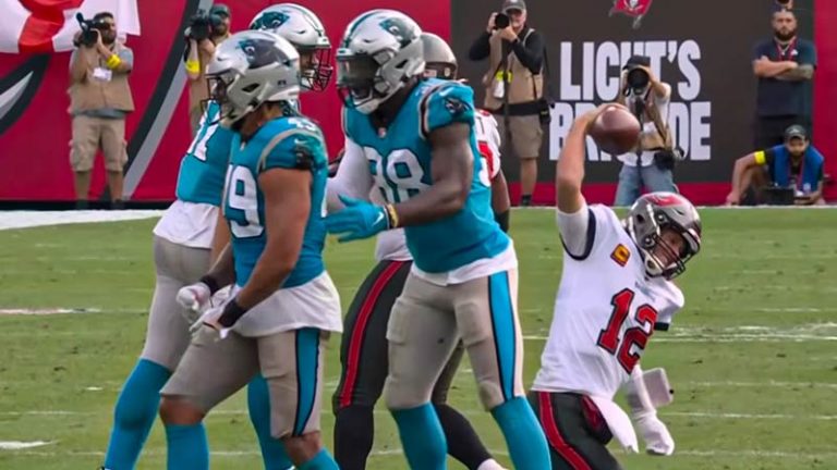 Is Spiking the American Football a Penalty? & Rules for Spiking, NFL ...