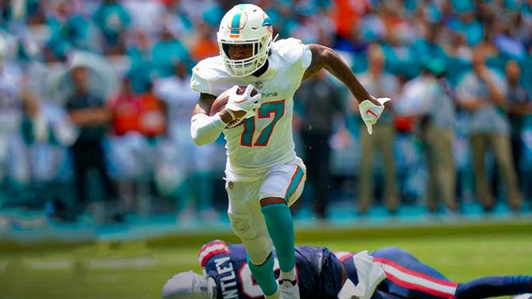 What Is An Interception In American Football? - Metro League