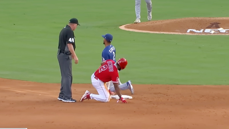 How Many Outs Are There In An Inning Of Baseball? - Metro League