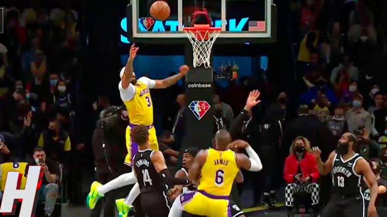 What Is An Alley Oop In Basketball? [A Spectacular Display of Teamwork ...