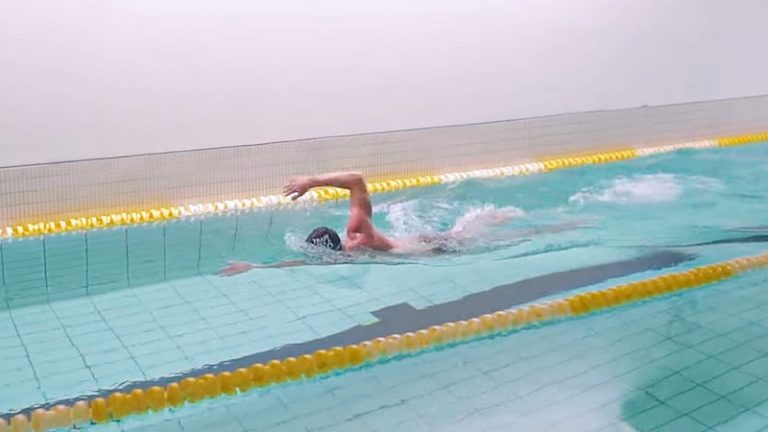 How to Kick from Your Hips in Swimming? - Metro League