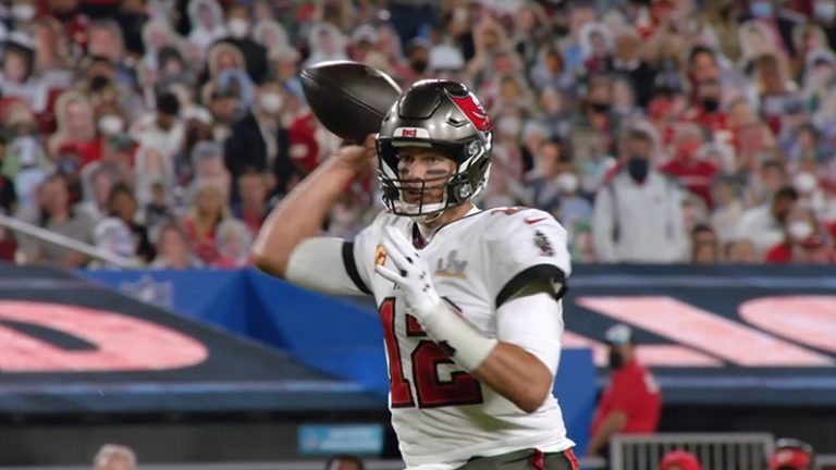 Why Does Tom Brady Have A Gold Captain Patch? - Metro League