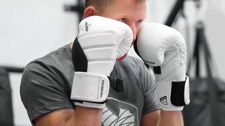 Glove Weights: What Ounce Are Professional Boxing Gloves? - Metro League