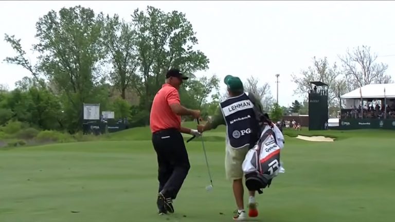 What Is A Caddy In Golf? - Metro League