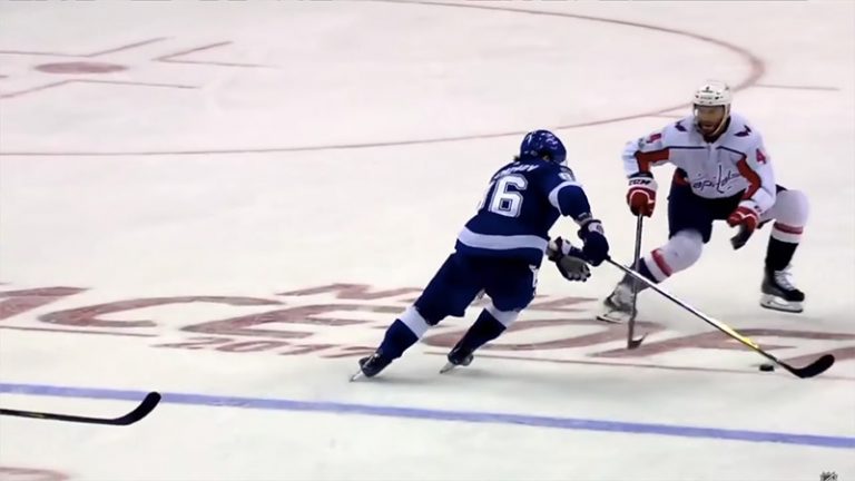 What Is A Deke In Hockey ? - Metro League