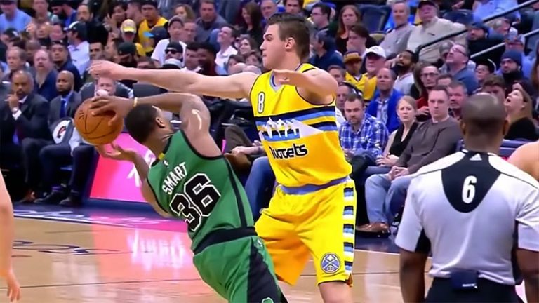 What Is A Flop In Basketball? - Metro League