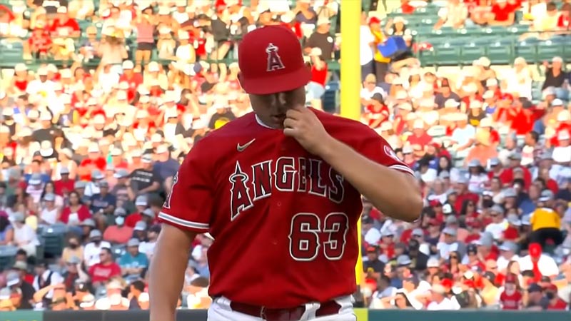 How Many Outs Are There In An Inning Of Baseball? - Metro League