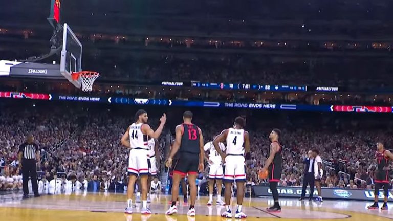 What Is A 3 Second Violation In Basketball? - A Crucial Rule Explained ...