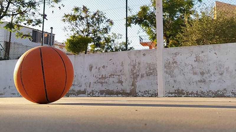How To Pump A Basketball Without A Needle? - Metro League