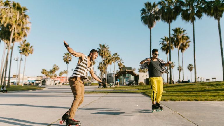 How Many Calories Does Roller Skating Burn? - Metro League How Many Calories Does Roller Skating Burn? - Metro League