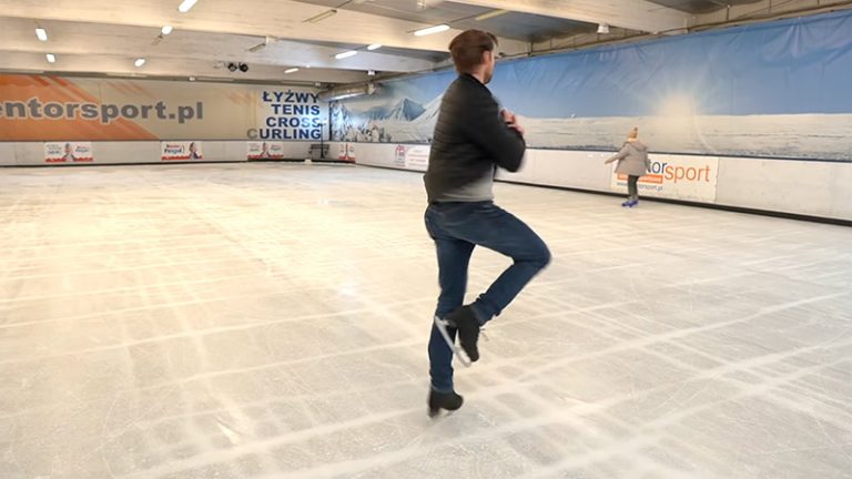 How To Spin Ice Skating? - Metro League