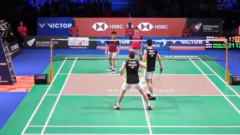 Reasons Unveiled: Why Is Angle of Release Important in Badminton ...