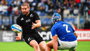 Rugby's Set-Piece Maestro: What is a Hooker in Rugby? - Metro League