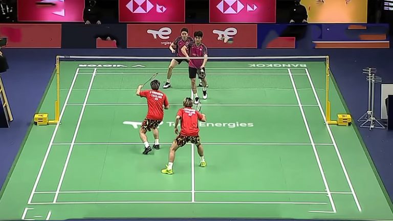 Why Is Defensive Play Important In Badminton? - Metro League