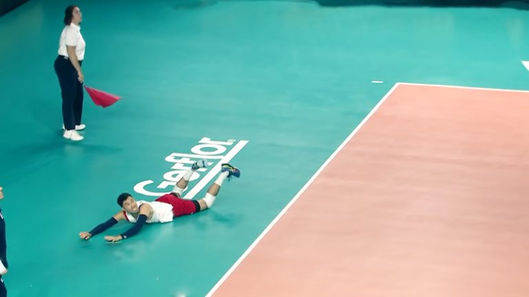 What Is A Dive In Volleyball? - Metro League