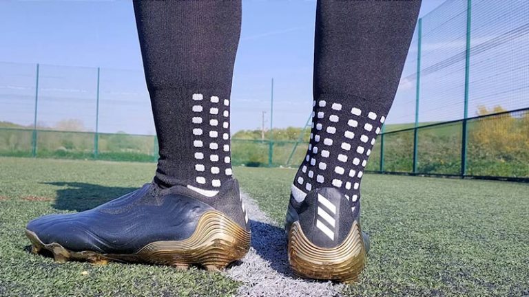 Do Soccer Referees Wear Cleats? - Metro League