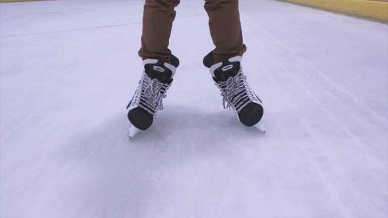 Does Ice Skating Hurt Your Ankles - Metro League