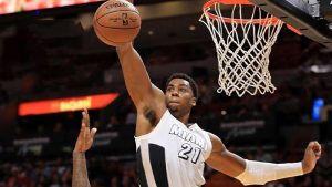 What Is Goaltending in Basketball? - Metro League
