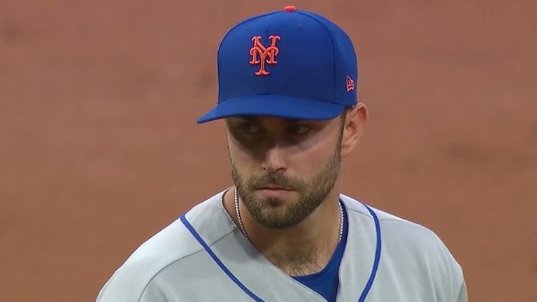 A Closer Look: What Hats Do MLB Players Wear? - Metro League