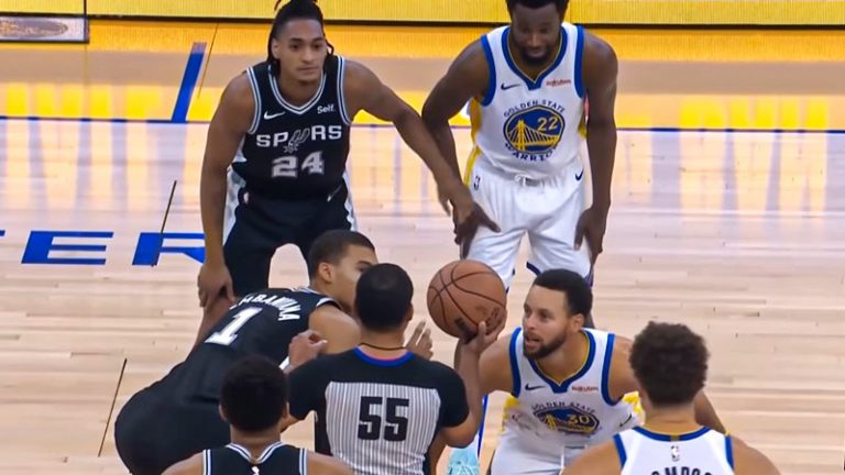 What Is Jump Ball In Basketball: Exploring the Ins and Outs - Metro League