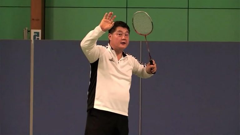 Why Is Being Left Handed An Advantage In Badminton? - Metro League