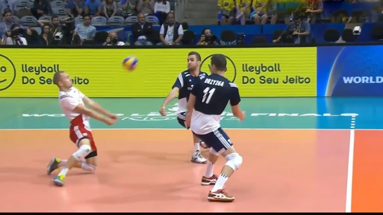 What Is A Libero In Volleyball? - Metro League