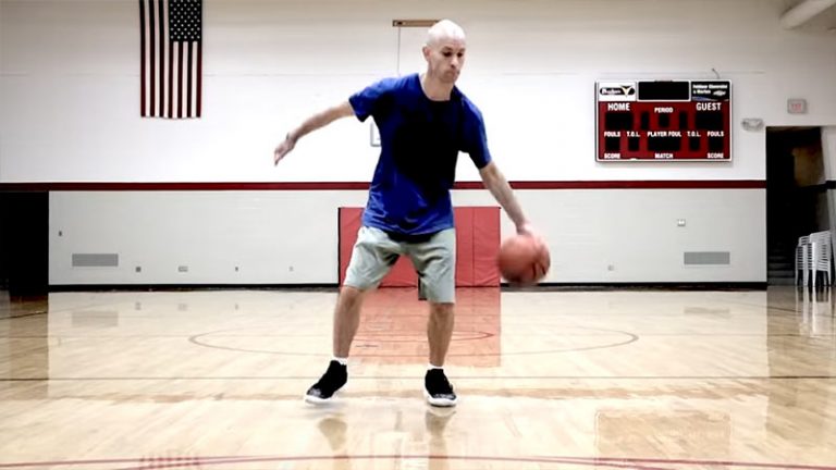 What Is Palming In Basketball - Metro League