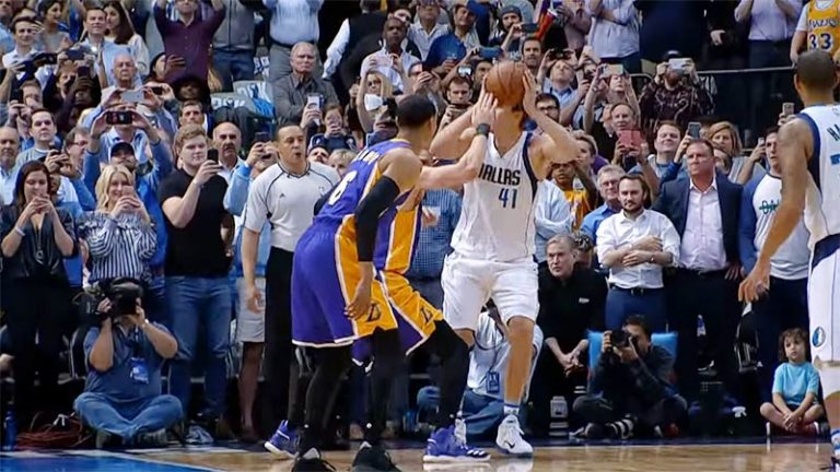 What Is A Power Forward In Basketball? [The Powerhouse of the Team ...