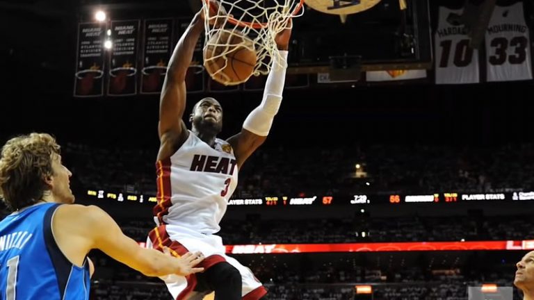 What Is a Small Forward in Basketball? - Metro League