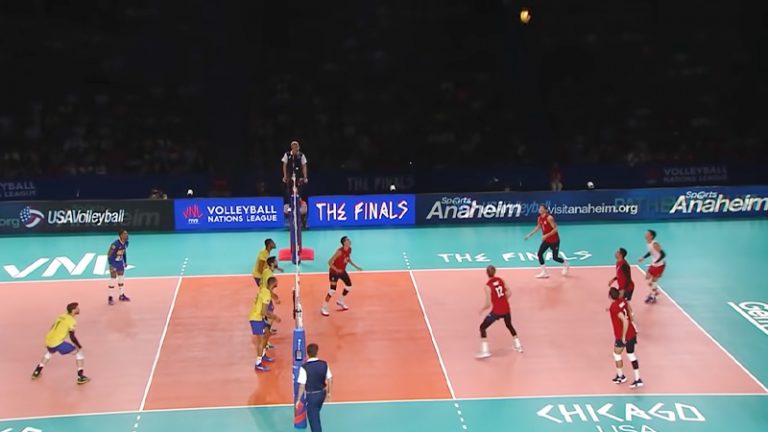 What Does Side Out In Volleyball Mean? - Metro League