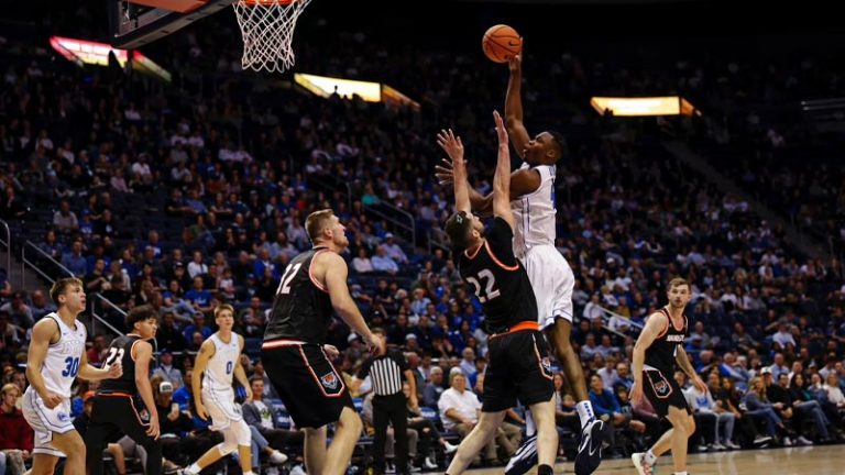 What Does SG Mean In Basketball? - Metro League