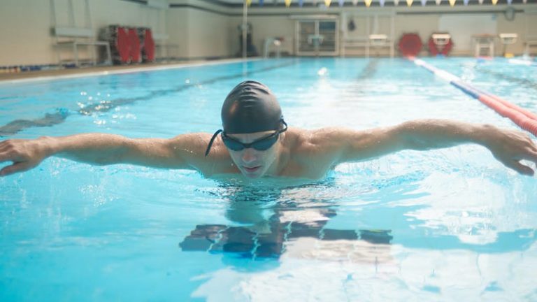Chilling Waters: Why Do I Get Cold After Swimming? - Metro League