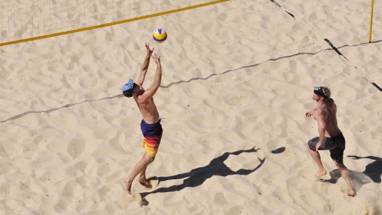 What Are Setters In Volleyball? - Metro League