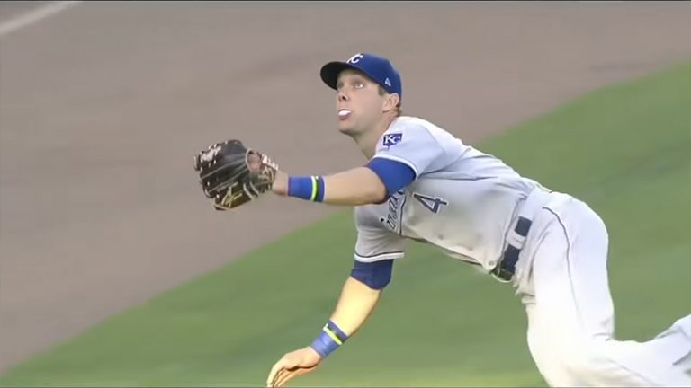 Why Do Baseball Players Chew Gum? - Metro League