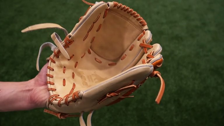 What Gloves Do Shortstops Use? - Metro League