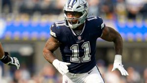 Evolving Trends: Why Don’t NFL Players Wear Neck Rolls Anymore? - Metro ...