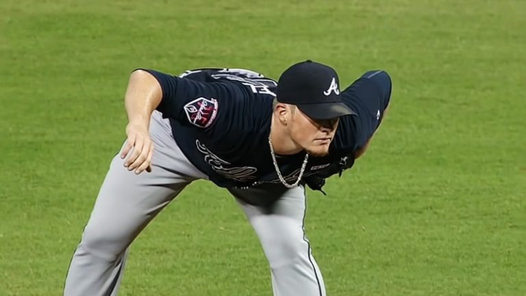 Why Do Pitchers Hang Their Arm? - Metro League