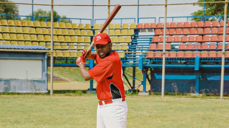 What Size Bat Does Wander Franco Use? Impact of the Bat Size on Game ...