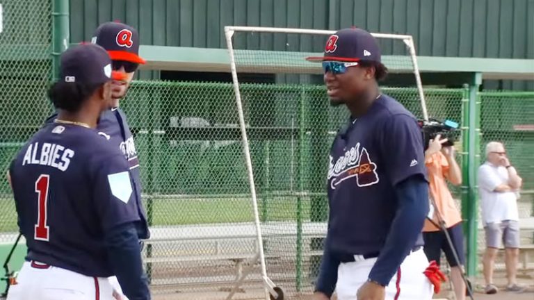 What Type Of Sunglasses Does Acuna Jr Wear? - Metro League