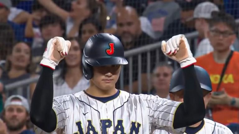 A Gesture Beyond the Game: Why Do Baseball Players Raise Their Hands ...