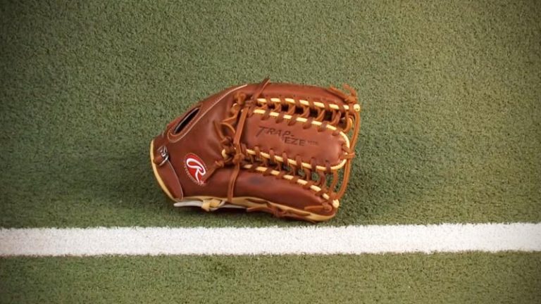 What Should I Use To Condition My Baseball Glove? - Metro League