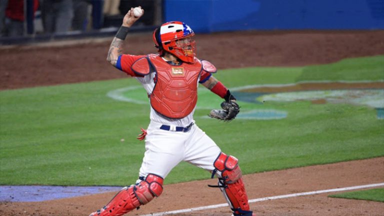 Why Are There No Left Handed Catchers In Baseball? - Metro League