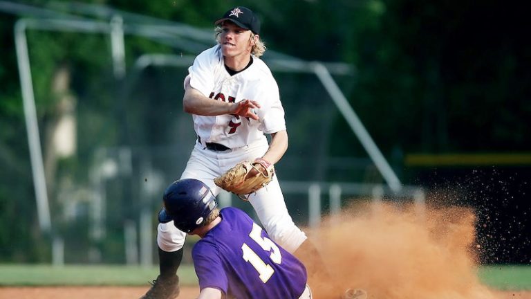 What Is Ground Into Double Play (GIDP) In Baseball? - Metro League