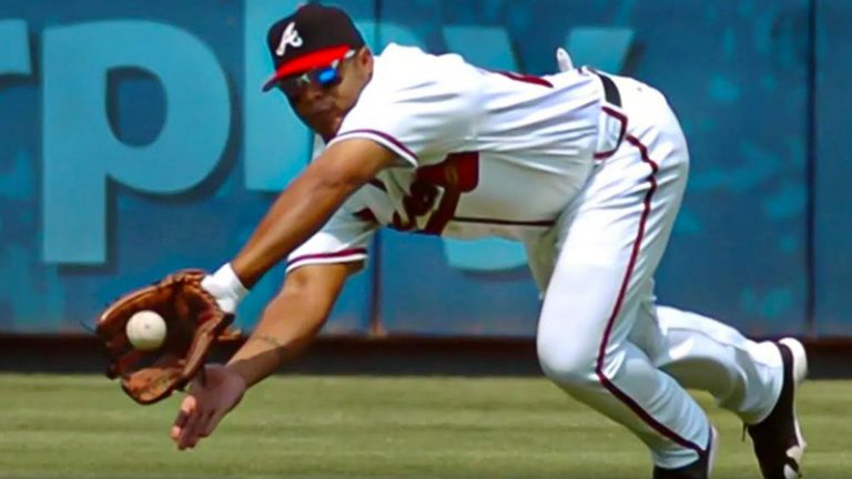 What Does the Center Fielder Do? - Metro League